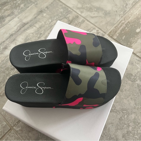 Jessica Simpson | Shoes | Jessica Simpson Camo Slide Platform Sandals ...